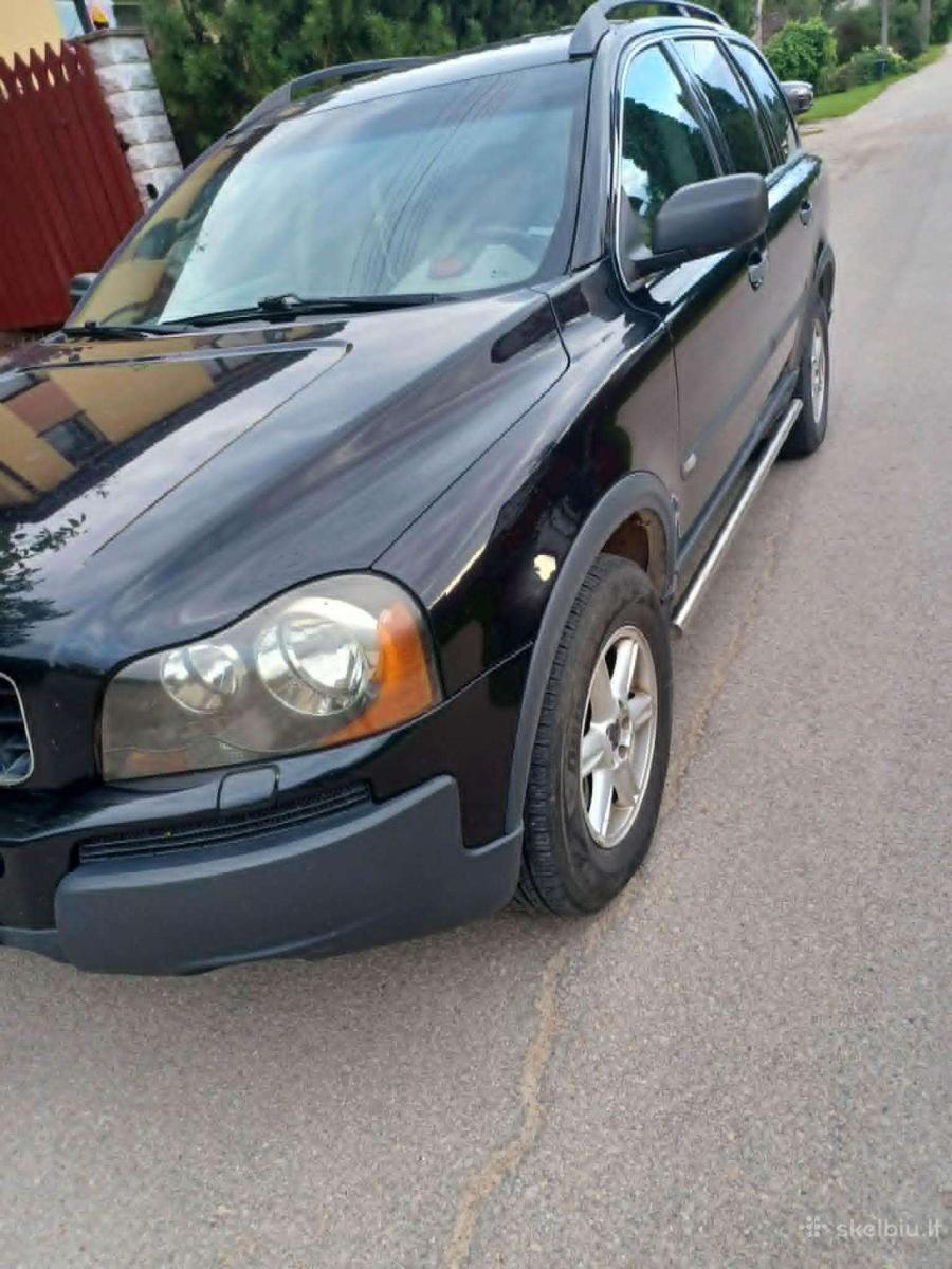 Black Volvo XC90 2003 in Rokiskis, with an engine capacity of 2.40 L and mileage of 330 thousand km for 2700 €, photo 3 on AUTOMOTO.COM.LV