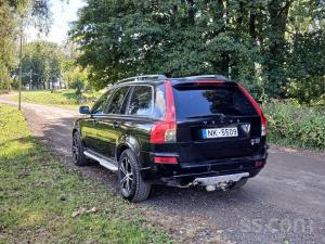 Black Volvo XC90 2003 in Riga, with an engine capacity of 2.40 L and mileage of 0 thousand km for 1990 €, photo 4 on AUTOMOTO.COM.LV