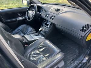 Black Volvo XC90 2003 in Riga, with an engine capacity of 2.40 L and mileage of 0 thousand km for 1990 €, photo 11 on AUTOMOTO.COM.LV
