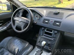 Black Volvo XC90 2003 in Riga, with an engine capacity of 2.40 L and mileage of 0 thousand km for 1990 €, photo 12 on AUTOMOTO.COM.LV