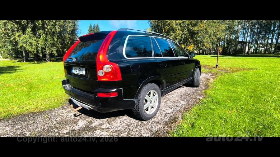 Melns Volvo XC90 2003 Pērnava, ar dzinēja tilpumu 2.40 L un nobraukumu 464 tūkst. km par 3400 €, foto 4 vietnē AUTOMOTO.COM.LV
