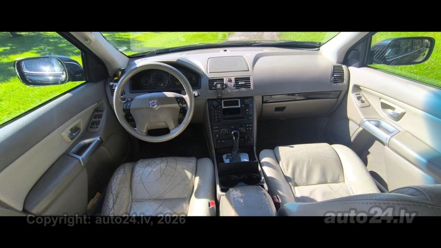 Melns Volvo XC90 2003 Pērnava, ar dzinēja tilpumu 2.40 L un nobraukumu 464 tūkst. km par 3400 €, foto 10 vietnē AUTOMOTO.COM.LV
