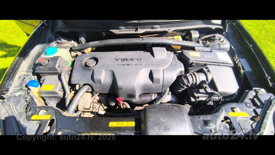 Melns Volvo XC90 2003 Pērnava, ar dzinēja tilpumu 2.40 L un nobraukumu 464 tūkst. km par 3400 €, foto 15 vietnē AUTOMOTO.COM.LV