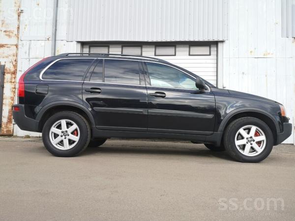 Melns Volvo XC90 2004 Rīga, ar dzinēja tilpumu 2.40 L un nobraukumu 265 tūkst. km par 5500 €, foto 4 vietnē AUTOMOTO.COM.LV