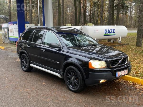 Black Volvo XC90 2004 in Riga, with an engine capacity of 2.40 L and mileage of 0 thousand km for 3799 €, photo 7 on AUTOMOTO.COM.LV