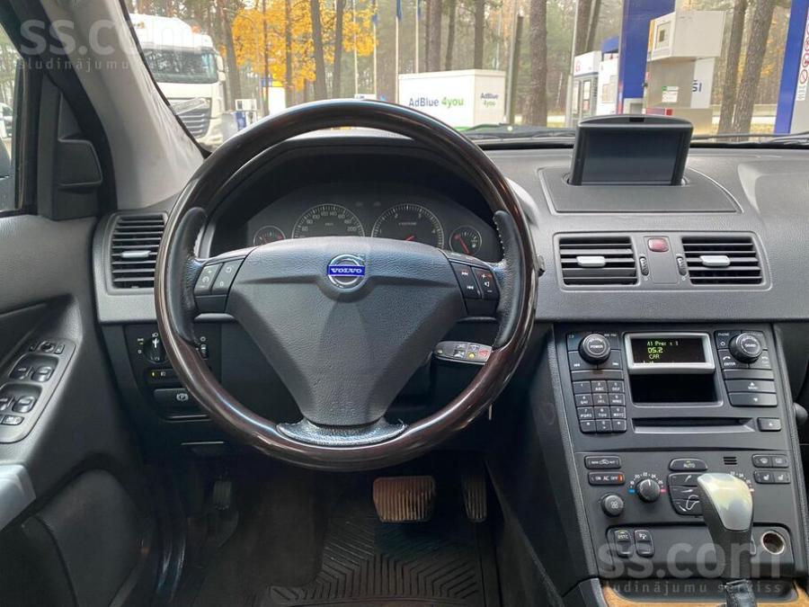 Melns Volvo XC90 2004 Rīga, ar dzinēja tilpumu 2.40 L un nobraukumu 0 tūkst. km par 3799 €, foto 11 vietnē AUTOMOTO.COM.LV