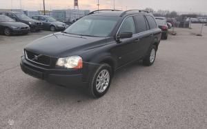 Black Volvo XC90 2004 in Marijampole, with an engine capacity of 2.40 L and mileage of 284 thousand km for 3750 €, photo 2 on AUTOMOTO.COM.LV