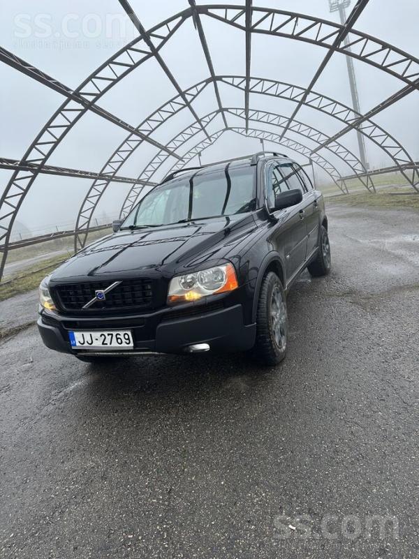 Melns Volvo XC90 2004 Saldus, ar dzinēja tilpumu 2.40 L un nobraukumu 467 tūkst. km par 3400 €, foto 2 vietnē AUTOMOTO.COM.LV