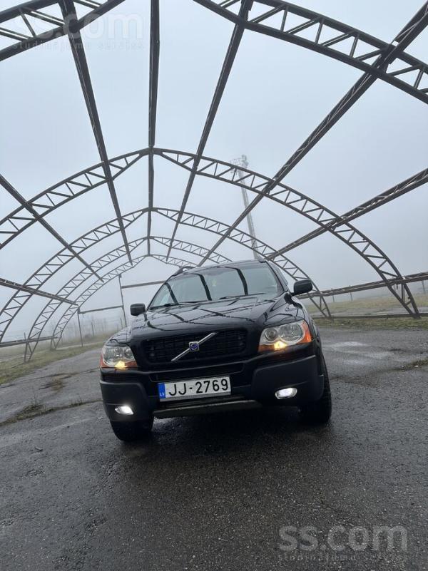Melns Volvo XC90 2004 Saldus, ar dzinēja tilpumu 2.40 L un nobraukumu 467 tūkst. km par 3400 €, foto 5 vietnē AUTOMOTO.COM.LV