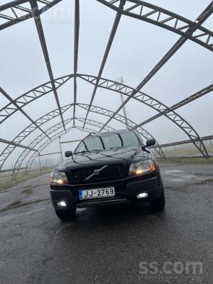 Melns Volvo XC90 2004 Saldus, ar dzinēja tilpumu 2.40 L un nobraukumu 467 tūkst. km par 3400 €, foto 5 vietnē AUTOMOTO.COM.LV