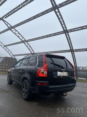 Melns Volvo XC90 2004 Saldus, ar dzinēja tilpumu 2.40 L un nobraukumu 467 tūkst. km par 3400 €, foto 7 vietnē AUTOMOTO.COM.LV