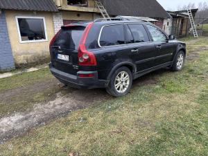 Melns Volvo XC90 2004 Viļņa, ar dzinēja tilpumu 2.40 L un nobraukumu 354 tūkst. km par 1400 €, foto 3 vietnē AUTOMOTO.COM.LV