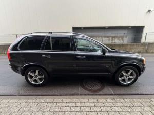 Black Volvo XC90 2004 in Vilnius, with an engine capacity of 2.40 L and mileage of 372 thousand km for 4000 €, photo 7 on AUTOMOTO.COM.LV
