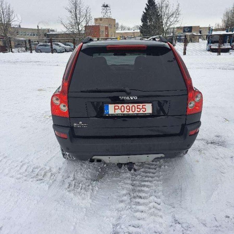 Melns Volvo XC90 2004 Utena, ar dzinēja tilpumu 2.40 L un nobraukumu 320 tūkst. km par 4250 €, foto 5 vietnē AUTOMOTO.COM.LV