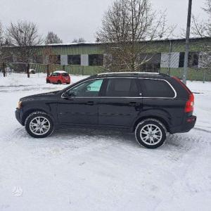 Melns Volvo XC90 2004 Utena, ar dzinēja tilpumu 2.40 L un nobraukumu 320 tūkst. km par 4250 €, foto 11 vietnē AUTOMOTO.COM.LV