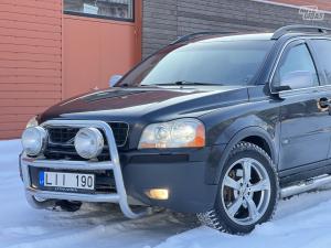 Black Volvo XC90 2004 in Kaunas, with an engine capacity of 2.40 L and mileage of 367 thousand km for 3450 €, photo 11 on AUTOMOTO.COM.LV