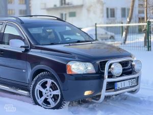 Black Volvo XC90 2004 in Kaunas, with an engine capacity of 2.40 L and mileage of 367 thousand km for 3450 €, photo 12 on AUTOMOTO.COM.LV