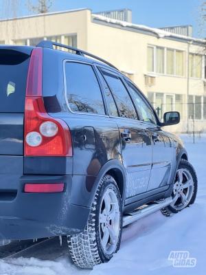 Black Volvo XC90 2004 in Kaunas, with an engine capacity of 2.40 L and mileage of 367 thousand km for 3450 €, photo 14 on AUTOMOTO.COM.LV