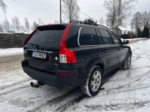 Black Volvo XC90 2004 in Parnu, with an engine capacity of 2.40 L and mileage of 349 thousand km for 3490 €, photo 4 on AUTOMOTO.COM.LV
