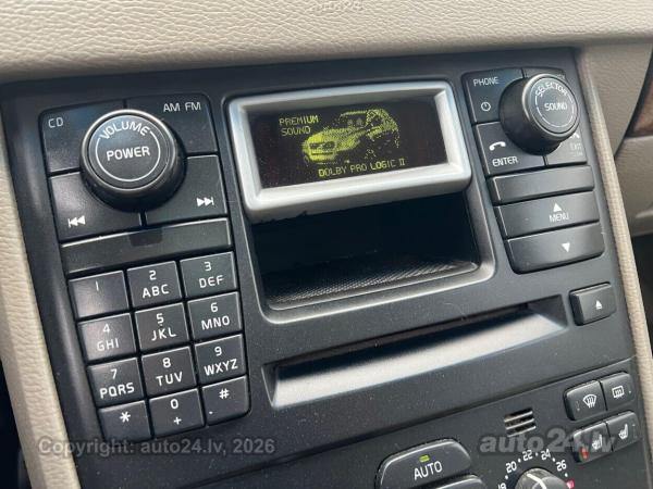 Black Volvo XC90 2004 in Parnu, with an engine capacity of 2.40 L and mileage of 349 thousand km for 3490 €, photo 11 on AUTOMOTO.COM.LV