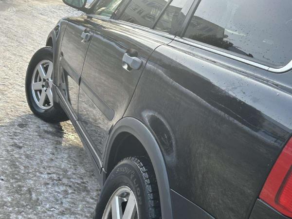 Melns Volvo XC90 2004 Ukmergė, ar dzinēja tilpumu 2.52 L un nobraukumu 279 tūkst. km par 1750 €, foto 5 vietnē AUTOMOTO.COM.LV