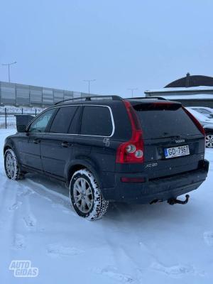 Black Volvo XC90 2004 in Marijampole, with an engine capacity of 2.40 L and mileage of 400 thousand km for 3500 €, photo 3 on AUTOMOTO.COM.LV