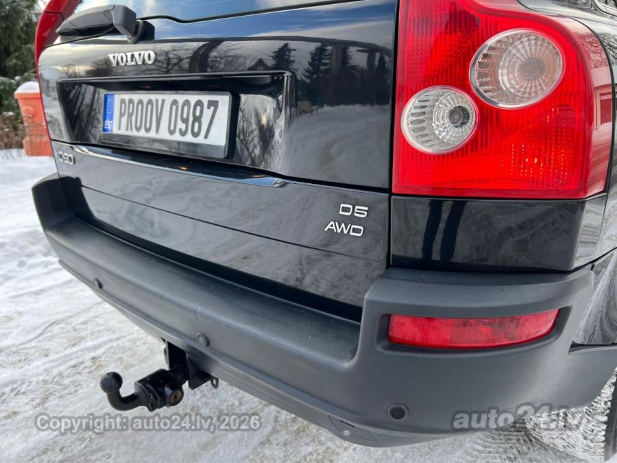 Black Volvo XC90 2004 in Paide, with an engine capacity of 2.40 L and mileage of 0 thousand km for 4900 €, photo 9 on AUTOMOTO.COM.LV