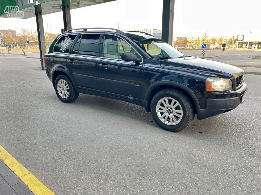 Black Volvo XC90 2004 in Vilnius, with an engine capacity of 2.40 L and mileage of 430 thousand km for 3150 €, photo 8 on AUTOMOTO.COM.LV