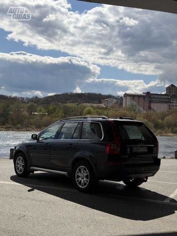 Black Volvo XC90 2004 in Kaunas, with an engine capacity of 2.40 L and mileage of 410 thousand km for 4600 €, photo 4 on AUTOMOTO.COM.LV