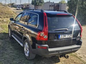 Melns Volvo XC90 2004 Kauņa, ar dzinēja tilpumu 2.40 L un nobraukumu 346 tūkst. km par 4150 €, foto 6 vietnē AUTOMOTO.COM.LV