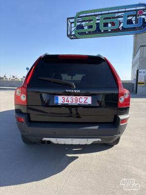 Melns Volvo XC90 2004 Viļņa, ar dzinēja tilpumu 2.40 L un nobraukumu 336 tūkst. km par 4500 €, foto 9 vietnē AUTOMOTO.COM.LV