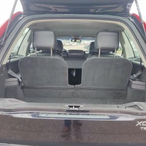 Black Volvo XC90 2004 in Vilnius, with an engine capacity of 2.90 L and mileage of 330 thousand km for 3800 €, photo 16 on AUTOMOTO.COM.LV