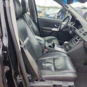 Black Volvo XC90 2004 in Vilnius, with an engine capacity of 2.90 L and mileage of 330 thousand km for 3800 €, photo 18 on AUTOMOTO.COM.LV