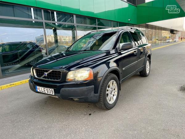 Black Volvo XC90 2004 in Vilnius, with an engine capacity of 2.40 L and mileage of 433 thousand km for 2900 €, photo 1 on AUTOMOTO.COM.LV
