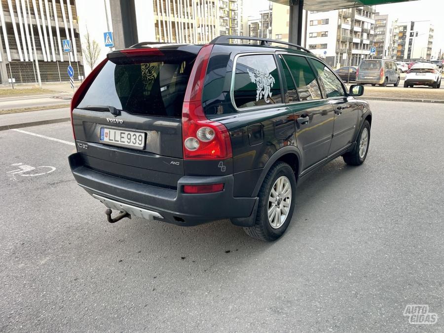 Melns Volvo XC90 2004 Viļņa, ar dzinēja tilpumu 2.40 L un nobraukumu 433 tūkst. km par 2900 €, foto 3 vietnē AUTOMOTO.COM.LV