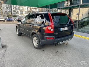 Melns Volvo XC90 2004 Viļņa, ar dzinēja tilpumu 2.40 L un nobraukumu 433 tūkst. km par 2900 €, foto 5 vietnē AUTOMOTO.COM.LV