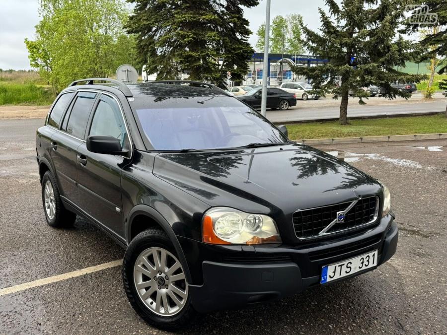 Melns Volvo XC90 2004 Kauņa, ar dzinēja tilpumu 2.40 L un nobraukumu 329 tūkst. km par 2300 €, foto 1 vietnē AUTOMOTO.COM.LV