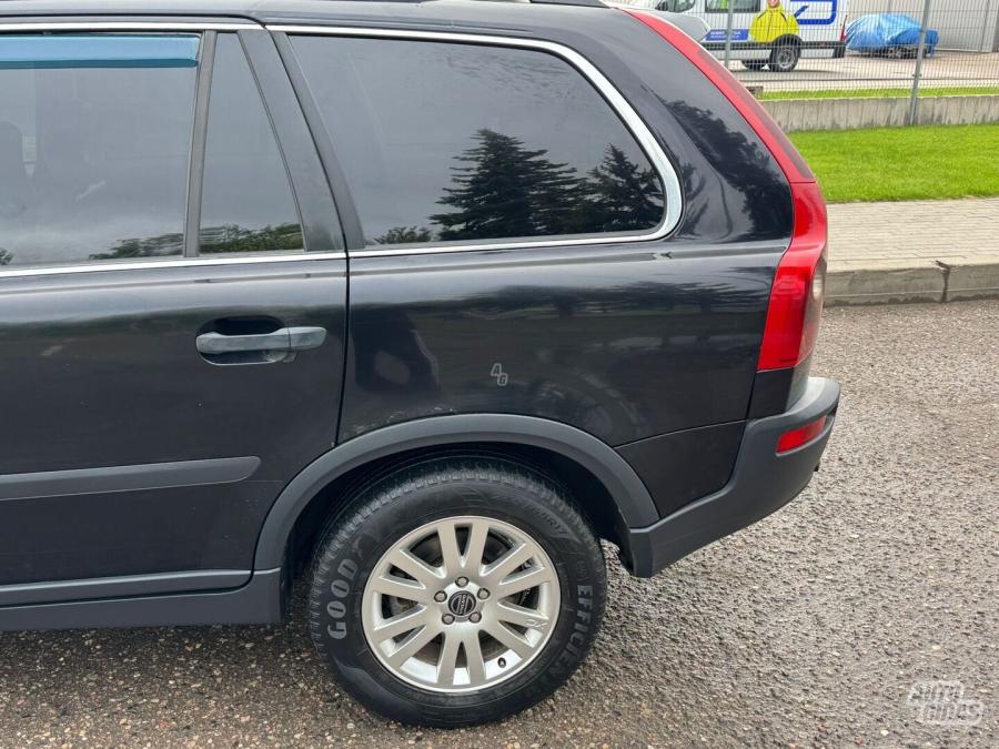 Melns Volvo XC90 2004 Kauņa, ar dzinēja tilpumu 2.40 L un nobraukumu 329 tūkst. km par 2300 €, foto 11 vietnē AUTOMOTO.COM.LV