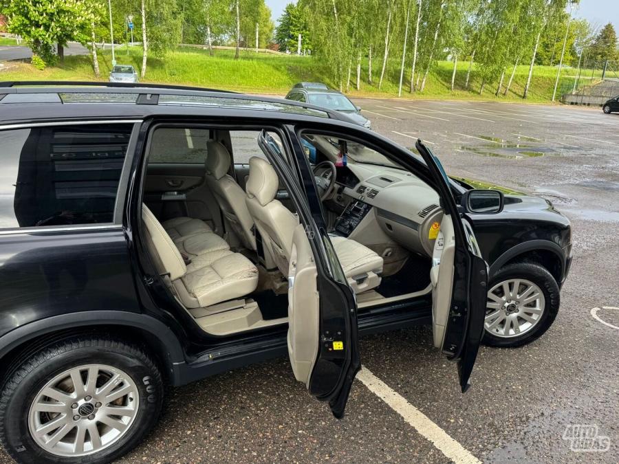 Melns Volvo XC90 2004 Kauņa, ar dzinēja tilpumu 2.40 L un nobraukumu 329 tūkst. km par 2300 €, foto 13 vietnē AUTOMOTO.COM.LV
