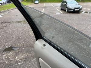 Melns Volvo XC90 2004 Kauņa, ar dzinēja tilpumu 2.40 L un nobraukumu 329 tūkst. km par 2300 €, foto 17 vietnē AUTOMOTO.COM.LV