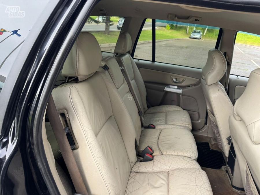 Melns Volvo XC90 2004 Kauņa, ar dzinēja tilpumu 2.40 L un nobraukumu 329 tūkst. km par 2300 €, foto 19 vietnē AUTOMOTO.COM.LV