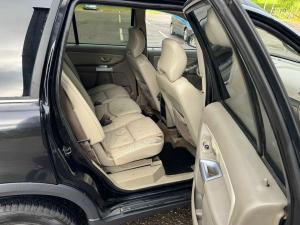 Melns Volvo XC90 2004 Kauņa, ar dzinēja tilpumu 2.40 L un nobraukumu 329 tūkst. km par 2300 €, foto 22 vietnē AUTOMOTO.COM.LV