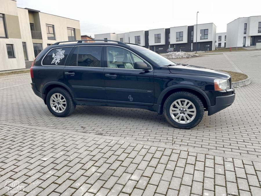 Melns Volvo XC90 2004 Viļņa, ar dzinēja tilpumu 2.40 L un nobraukumu 433 tūkst. km par 2900 €, foto 8 vietnē AUTOMOTO.COM.LV