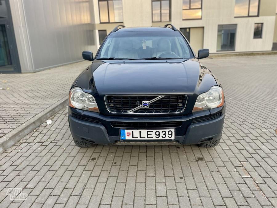 Melns Volvo XC90 2004 Viļņa, ar dzinēja tilpumu 2.40 L un nobraukumu 433 tūkst. km par 2900 €, foto 10 vietnē AUTOMOTO.COM.LV