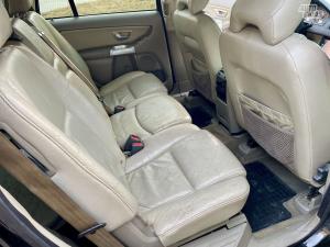 Melns Volvo XC90 2004 Viļņa, ar dzinēja tilpumu 2.40 L un nobraukumu 433 tūkst. km par 2900 €, foto 17 vietnē AUTOMOTO.COM.LV
