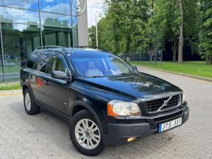 Black Volvo XC90 2004 in Kaunas, with an engine capacity of 2.40 L and mileage of 342 thousand km for 2500 €, photo 4 on AUTOMOTO.COM.LV