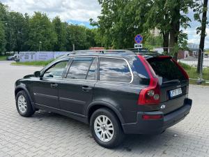 Black Volvo XC90 2004 in Kaunas, with an engine capacity of 2.40 L and mileage of 342 thousand km for 2500 €, photo 13 on AUTOMOTO.COM.LV