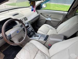 Black Volvo XC90 2004 in Kaunas, with an engine capacity of 2.40 L and mileage of 342 thousand km for 2500 €, photo 22 on AUTOMOTO.COM.LV