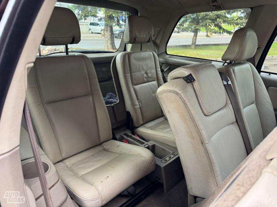 Black Volvo XC90 2004 in Kaunas, with an engine capacity of 2.40 L and mileage of 342 thousand km for 2500 €, photo 26 on AUTOMOTO.COM.LV
