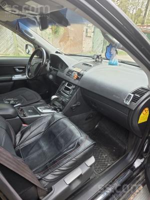 Melns Volvo XC90 2004 Liepāja, ar dzinēja tilpumu 2.40 L un nobraukumu 302 tūkst. km par 3000 €, foto 6 vietnē AUTOMOTO.COM.LV